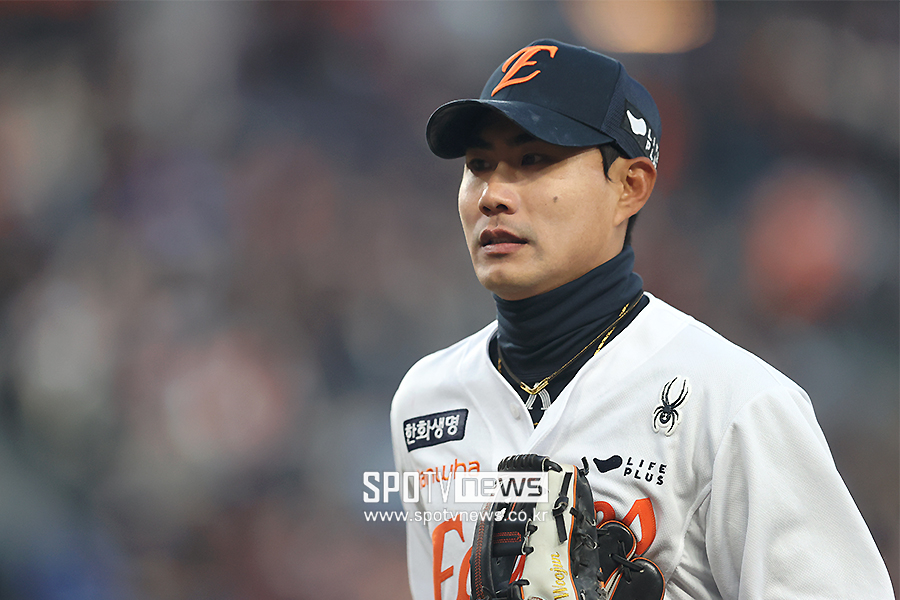 FA에 얼마를 썼는데…최소 실책 한화의 슬픈 자화상, 키스톤에 수비상 후보가 없다니