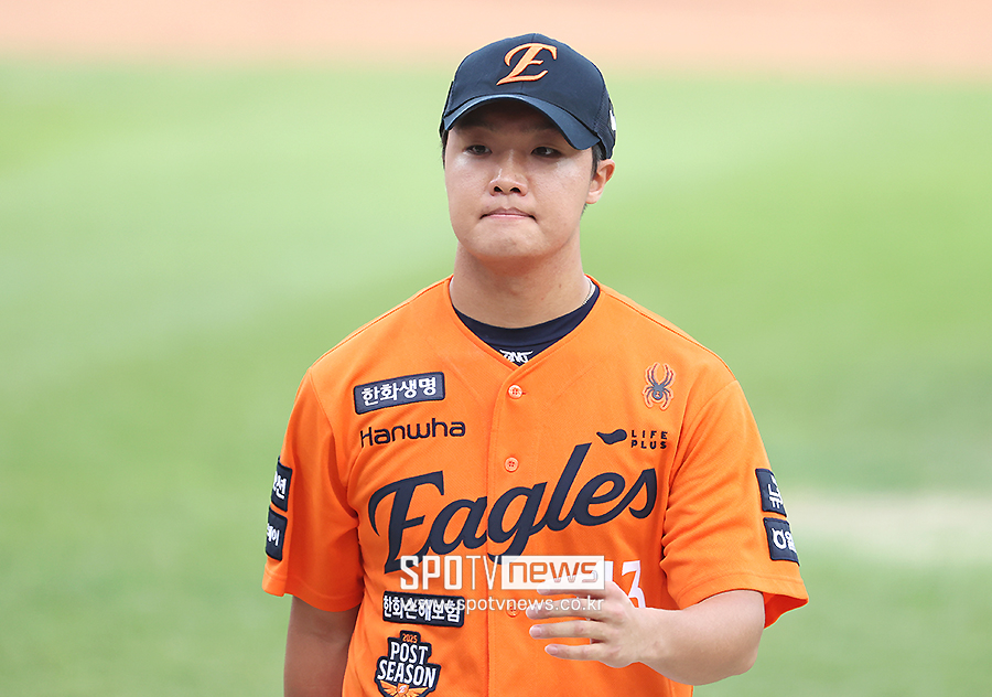 최원태가 이래도 가을 새가슴이냐… 한화 잠재운 7이닝 1실점 역투+해결사 디아즈 대활약, 투타 무기력증 한화에 완승, 1승1패로 대구에 간다 [PO2 게임노트]