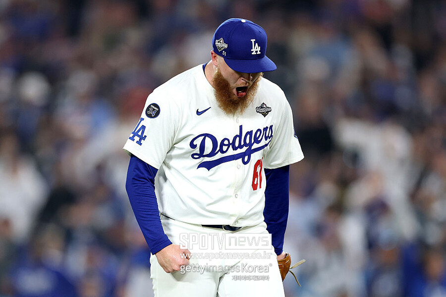 160km 무명투수가 다저스를 살렸다…6시간 39분 명승부의 진짜 영웅, 89세 명예의전당 전설이 직접 악수를 청했다