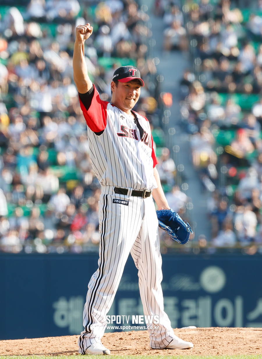 눈물로 떠나보낸 '롸켓', LG는 기다렸다 "시즌 초부터 제안 받았는데…현장에 목말랐다"