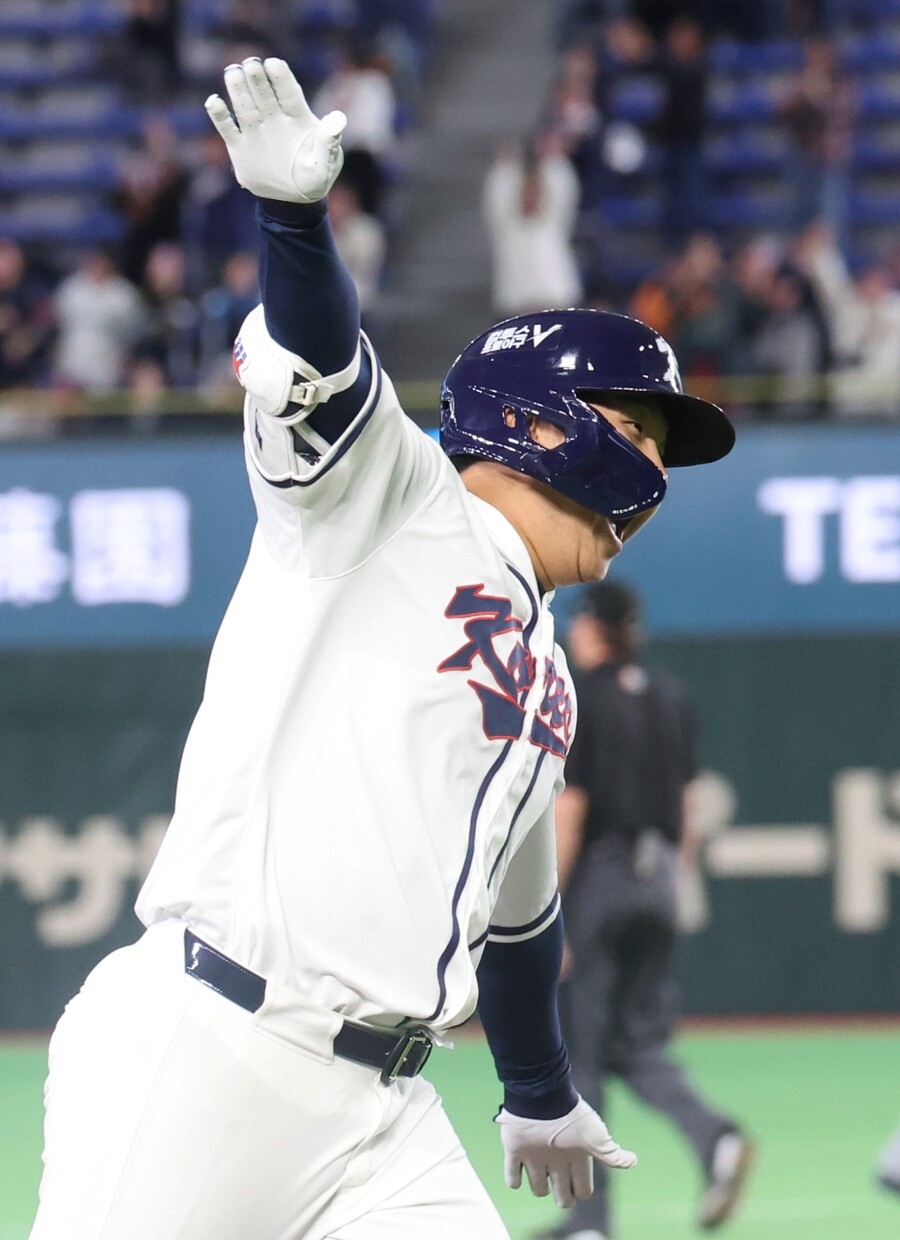 178km 레이저 홈런! 문보경 그랜드슬램, WBC 새 역사 만들었다→韓 최다 만루홈런 신기록