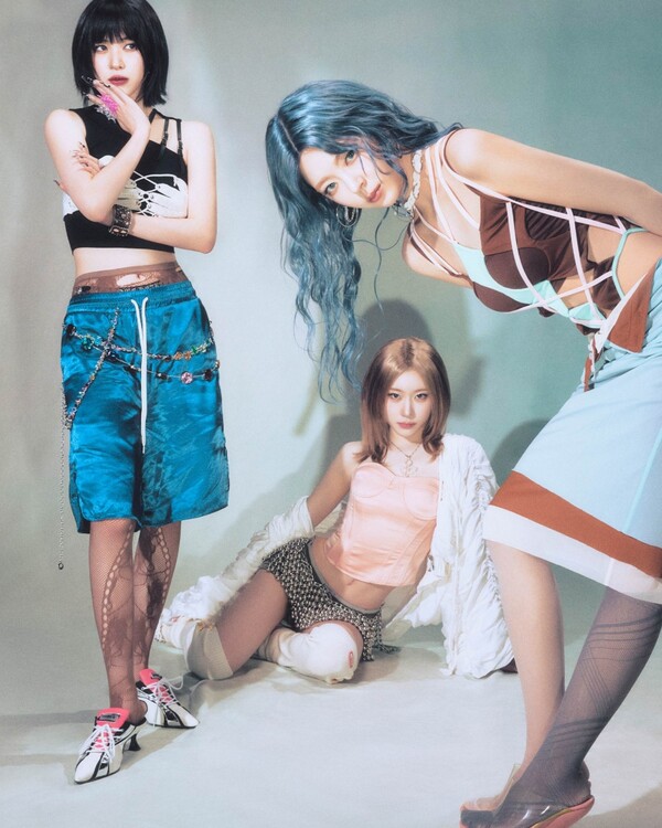 ITZY Motto Album 2026: Artistic Maturity and Personal Narrative | K-POP ...
