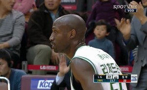 '20득점' 동부 리처드슨, 던지면 들어갔다