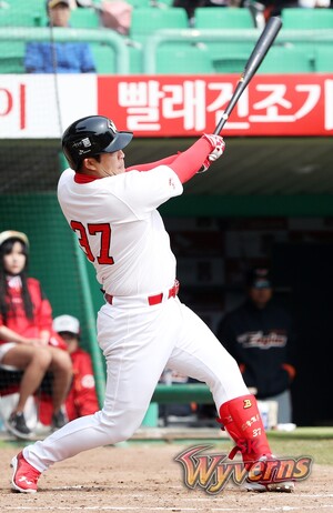 SK, KBO 리그 역대 6번째 팀 200홈런 달성