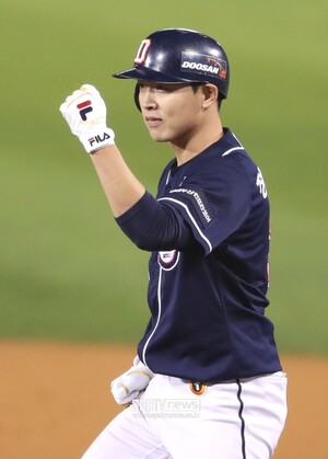 역시 가을엔 정수빈…6안타 5타점 활약 준PO MVP 선정 [준PO3]