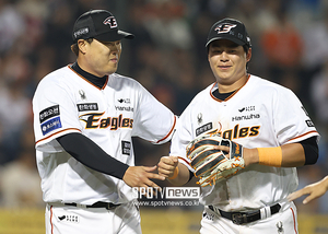 류현진 드디어 KBO 100승 달성, 노시환이 축포 쐈다… 한화, SSG에 완승하고 반등 발판 [대전 게임노트]