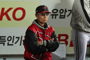 KS 우승 명장도 '극대로'했던 오심 사라지나…KBO 체크스윙 비디오판독 시범 도입에 주목